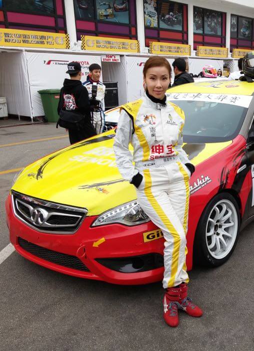 Female racecar driver shines in motor car racing – The Young Reporter