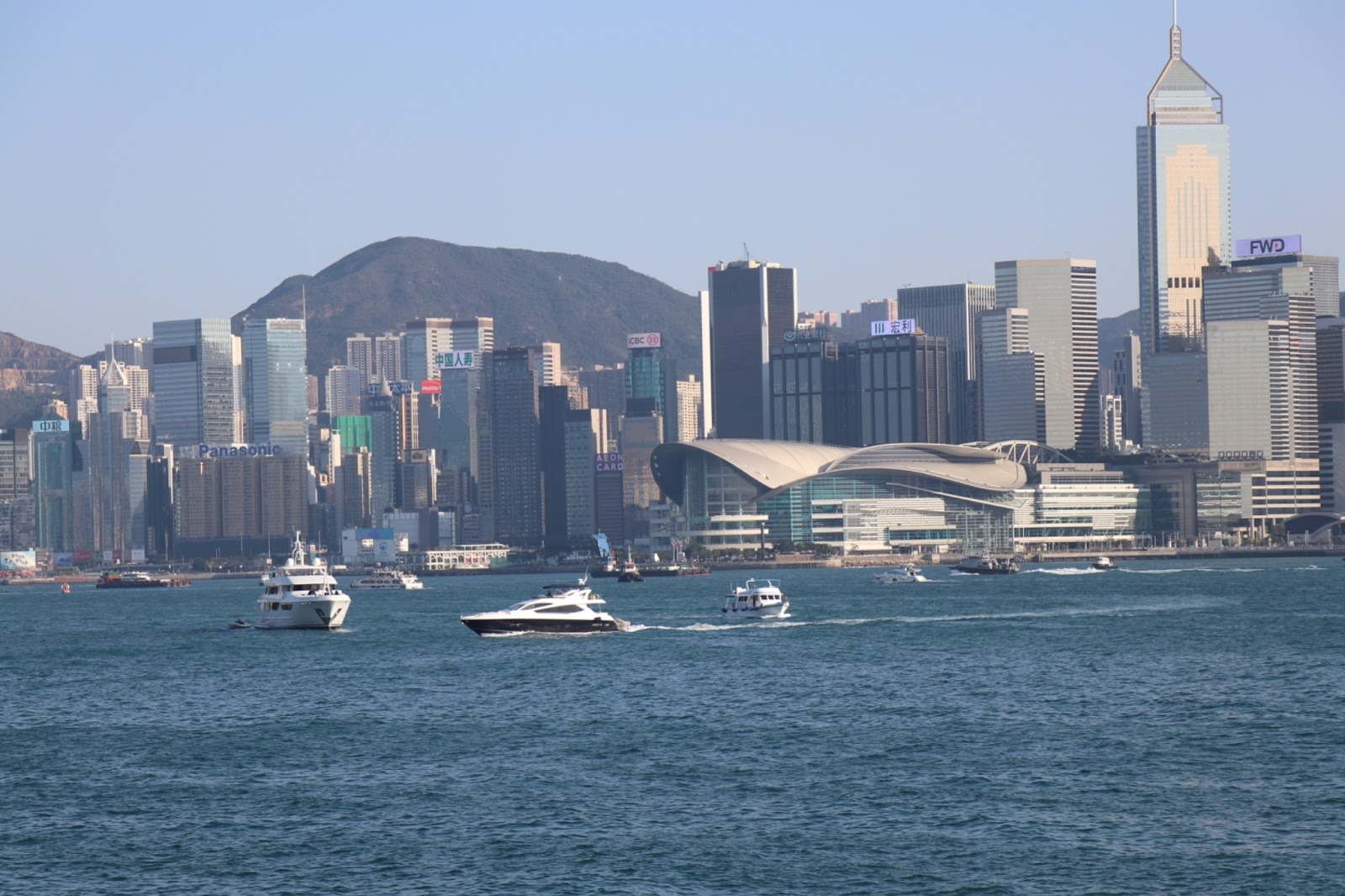 Hong Kong rates follow the US lower as the 2025 easing cycle begins ...